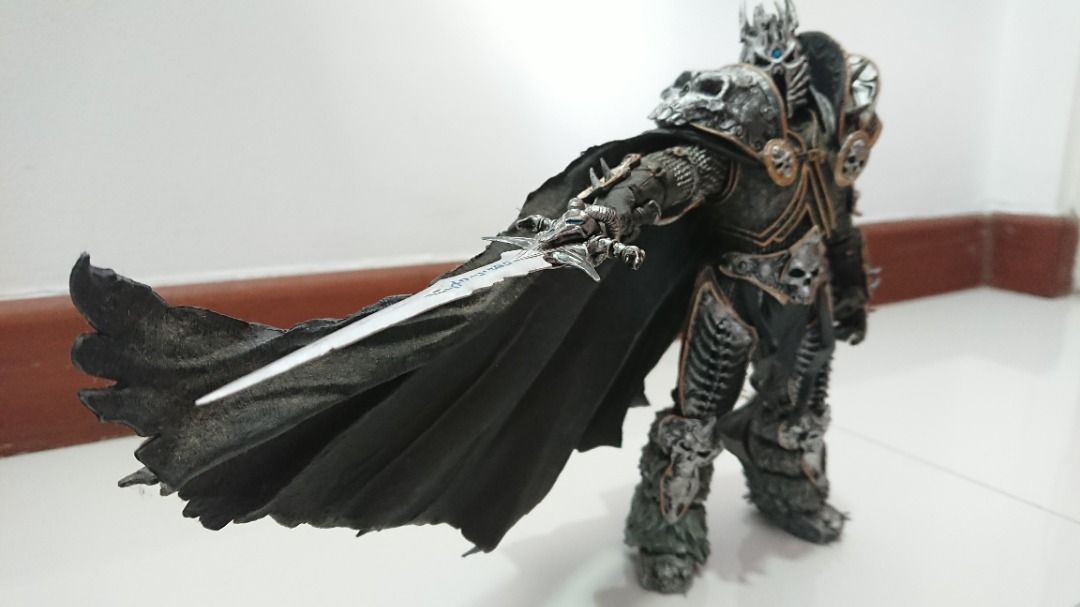[Pre-Owned] Official Blizzard World of Warcraft - Arthas Menethil The ...