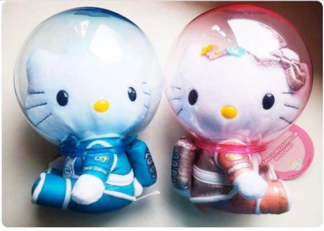 Rare Hello Kitty collectible plush, Hobbies & Toys, Memorabilia ...