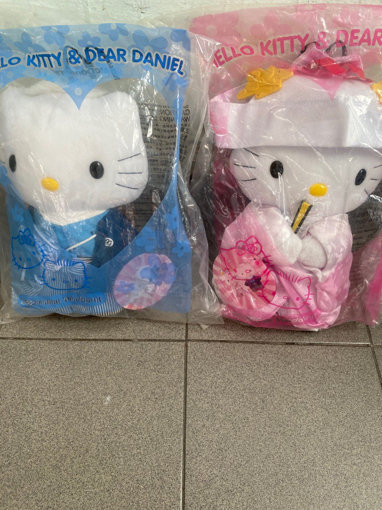 Rare Japanese Wedding Hello Kitty and Dear Daniel, Hobbies & Toys ...