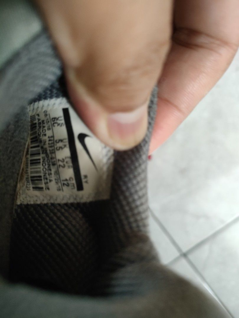 Sepatu Sneaker Anak Merek Nike Dynamo free, Bayi & Anak, Baju Anak ...