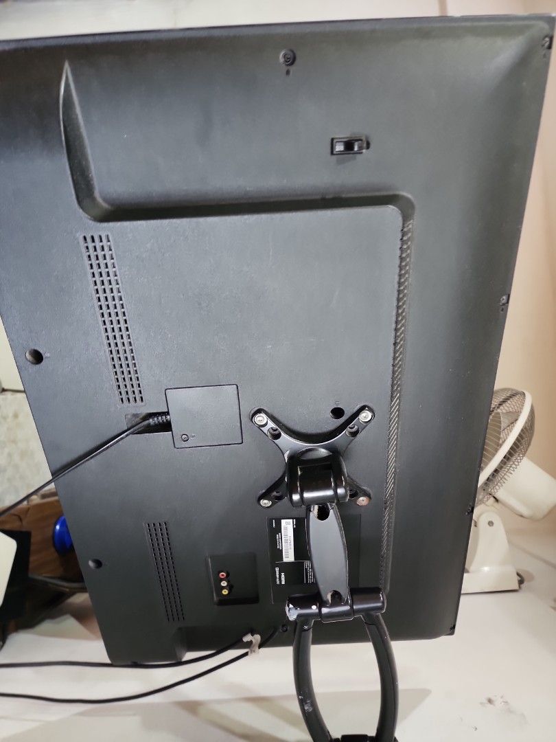 Sharp TV, TV & Home Appliances, TV & Entertainment, TV on Carousell