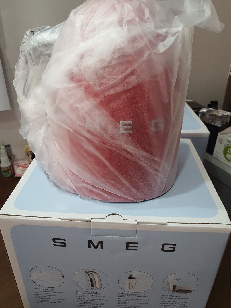 SMEG Kettle 1.7L & Toaster BN Red, TV & Home Appliances, Kitchen ...