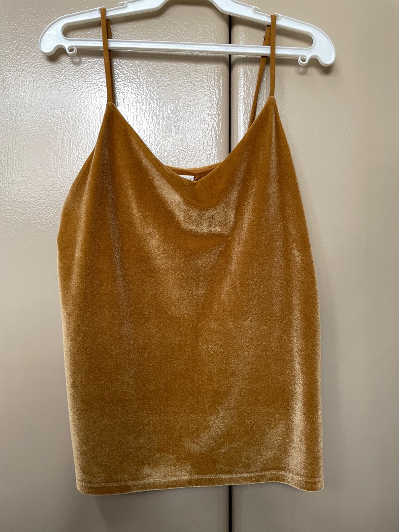 Stradivarius Brown Suede Top, Women's Fashion, Tops, Sleeveless on ...