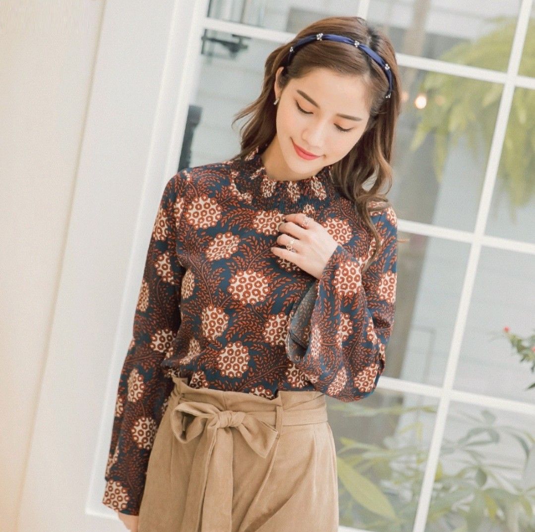 TOKI CHOI JAPANESE BlOUSE TOP, Women's Fashion, Tops, Longsleeves on ...