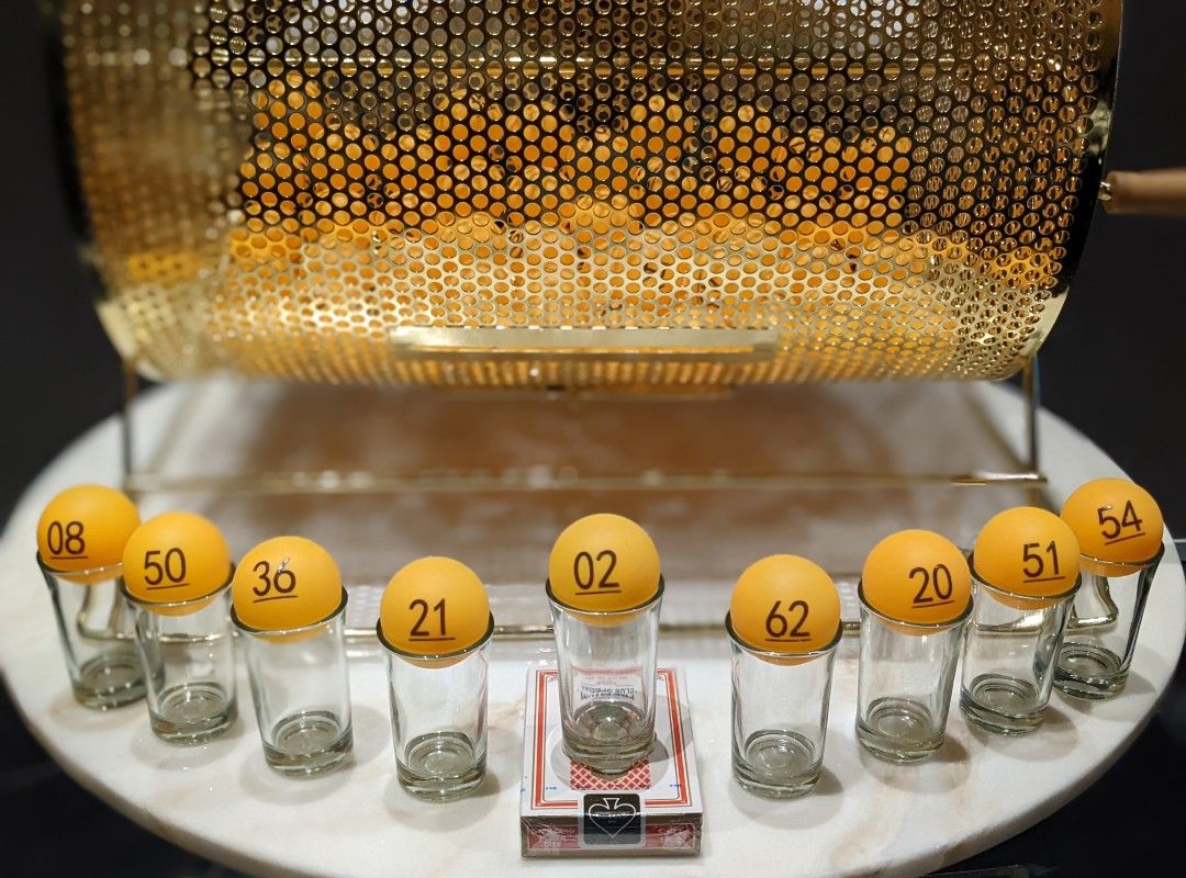 Tambiolo, Hobbies & Toys, Toys & Games on Carousell