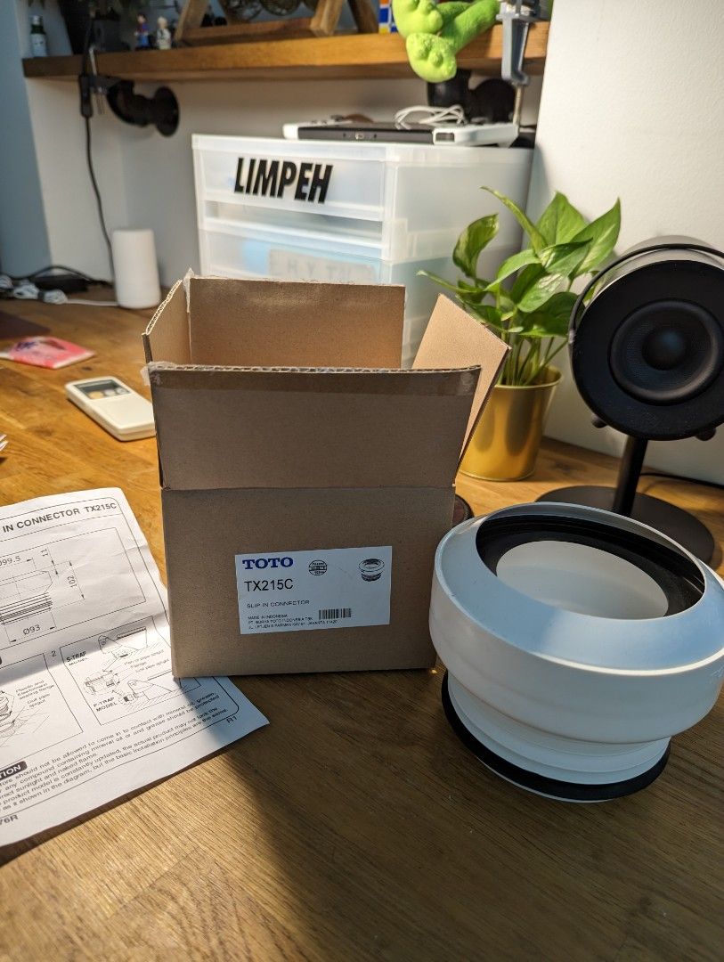 TOTO slip-in connector TX215C, Furniture & Home Living, Bathroom ...