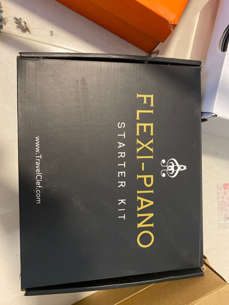 TravelClef Flexi Piano, Hobbies & Toys, Music & Media, Musical ...