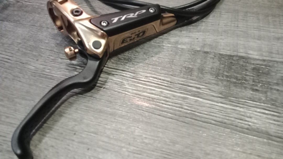 trp dhr evo gold used for sale, Sports Equipment, Bicycles & Parts ...