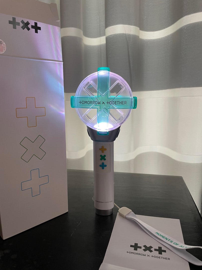 TXT official light stick (authentic), Hobbies & Toys, Memorabilia ...