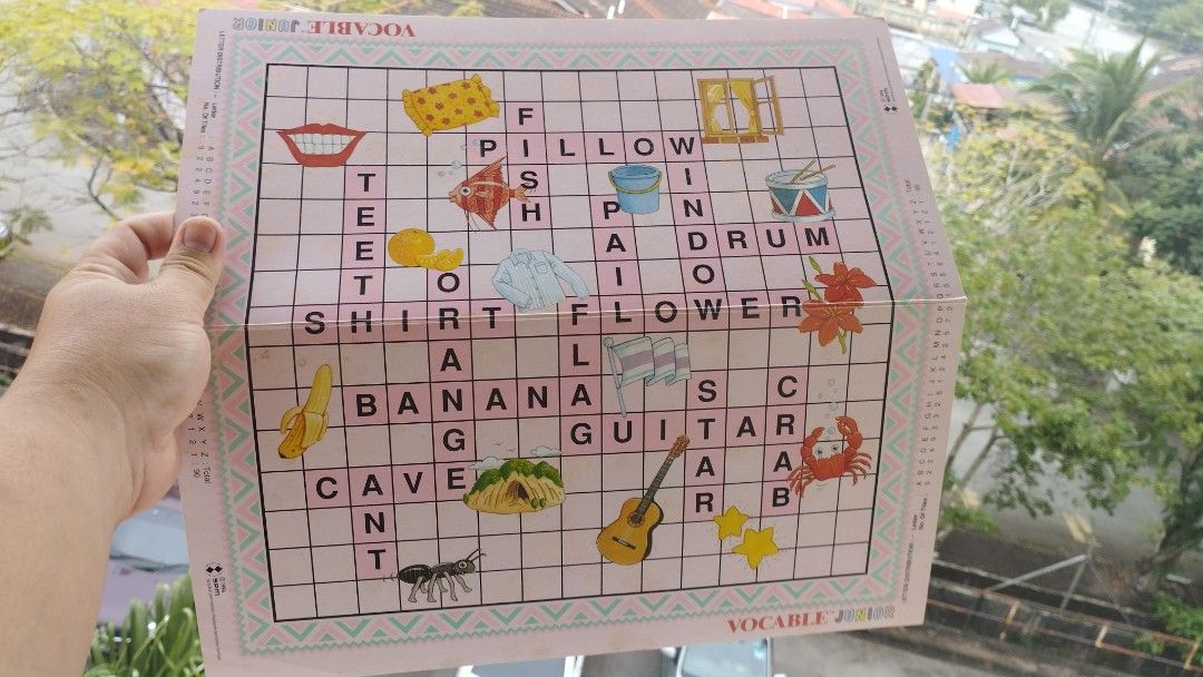 VINTAGE 1994 VOCABLE BOARD GAME, Hobbies & Toys, Toys & Games on Carousell