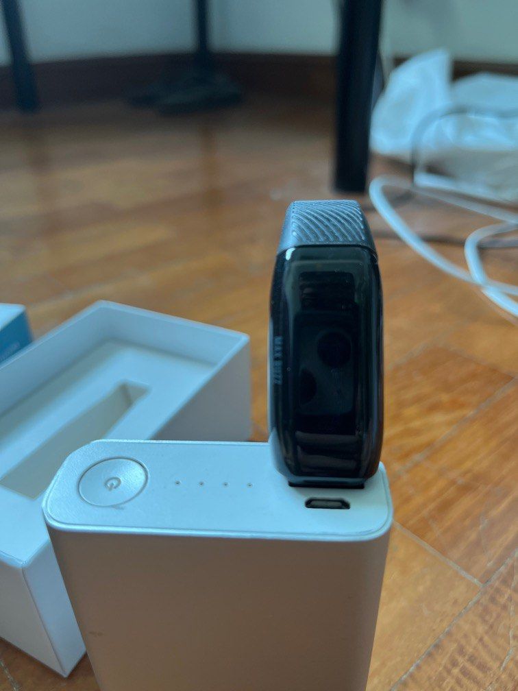 Virgin Pulse Max Buzz, Mobile Phones & Gadgets, Wearables & Smart ...