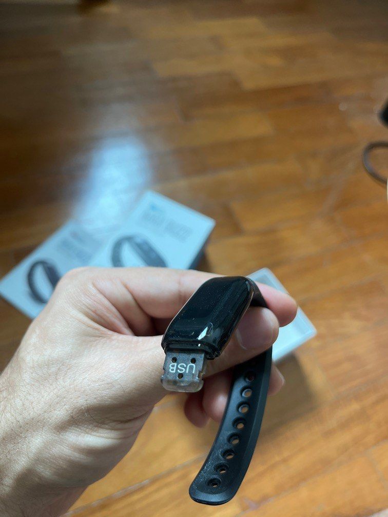 Virgin Pulse Max Buzz, Mobile Phones & Gadgets, Wearables & Smart ...