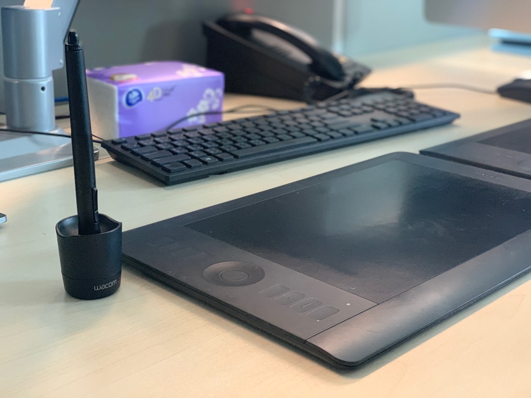 Wacom Intuos 5 Touch PTH-650 專業數位繪圖板 / 畫板, 其他, 其他 - Carousell