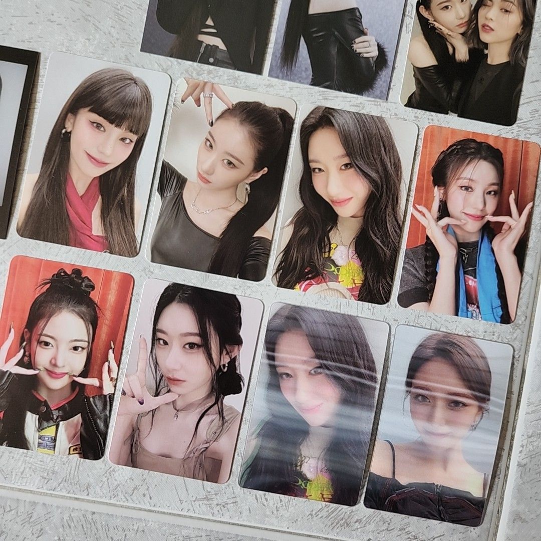 [WTT] ITZY Cheshire PC / poster / postcard / photo strip / transparent ...