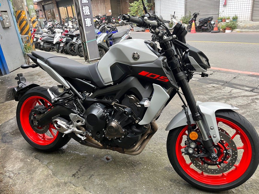 YAMAHA MT-09, 機車, 重機在旋轉拍賣
