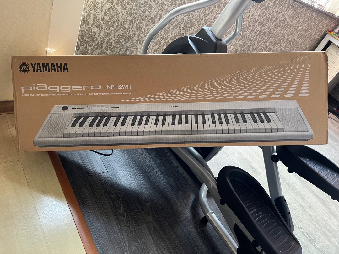 Yamaha Piagerro Keyboard + keyboard stand + bench, Hobbies & Toys ...