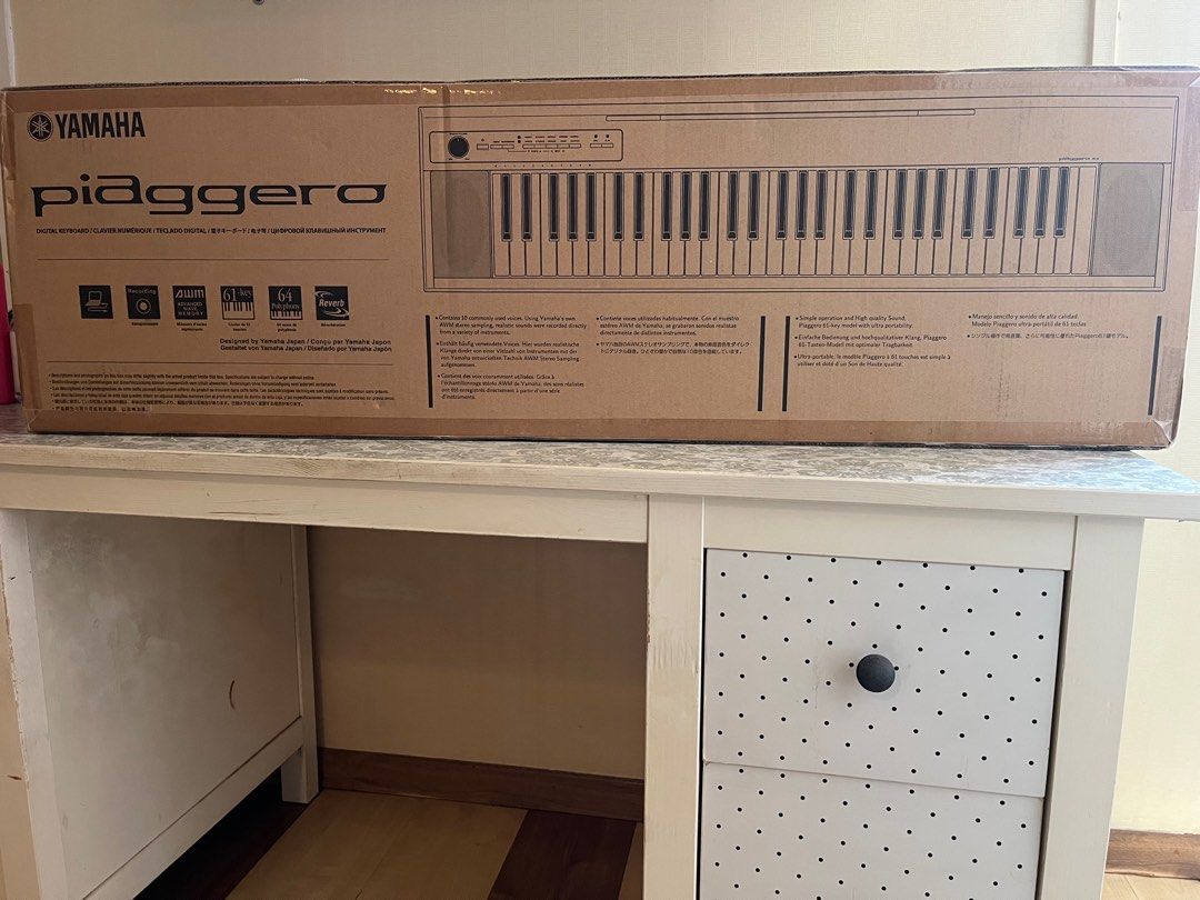 Yamaha Piagerro Keyboard + keyboard stand + bench, Hobbies & Toys ...