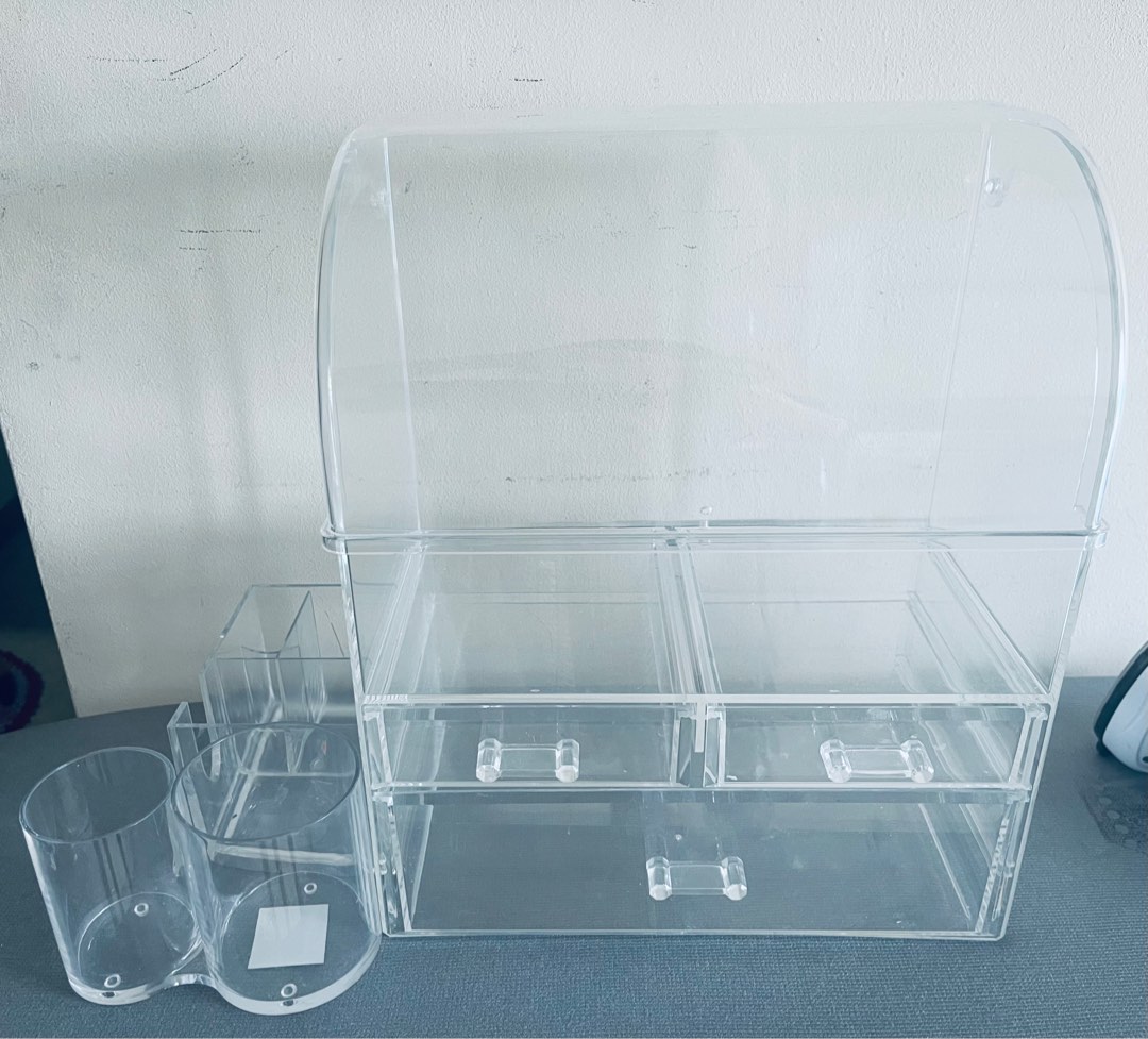 Acrylic box / organizer / display, Women's Fashion, Jewelry ...