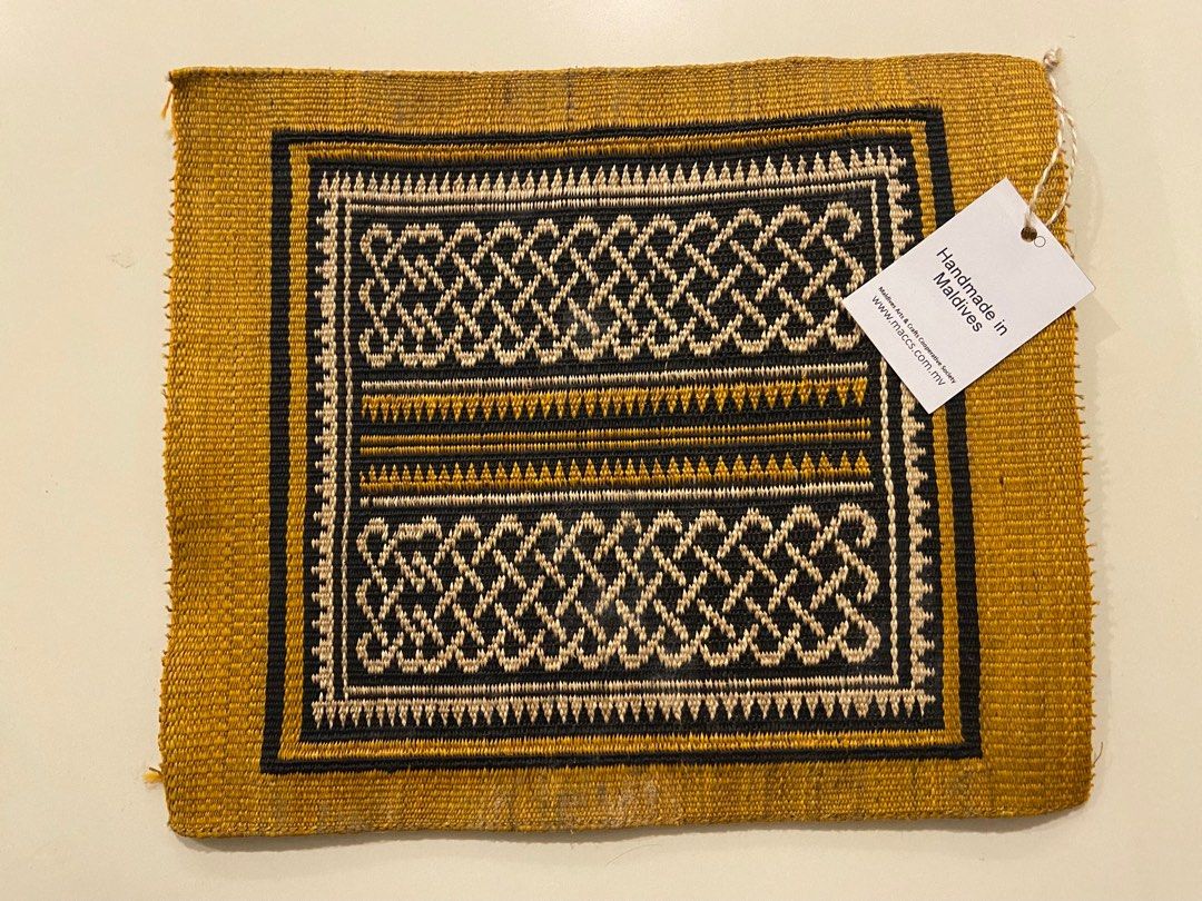 Authentic Maldivian Thundu Kunaa, Furniture & Home Living, Home Decor ...