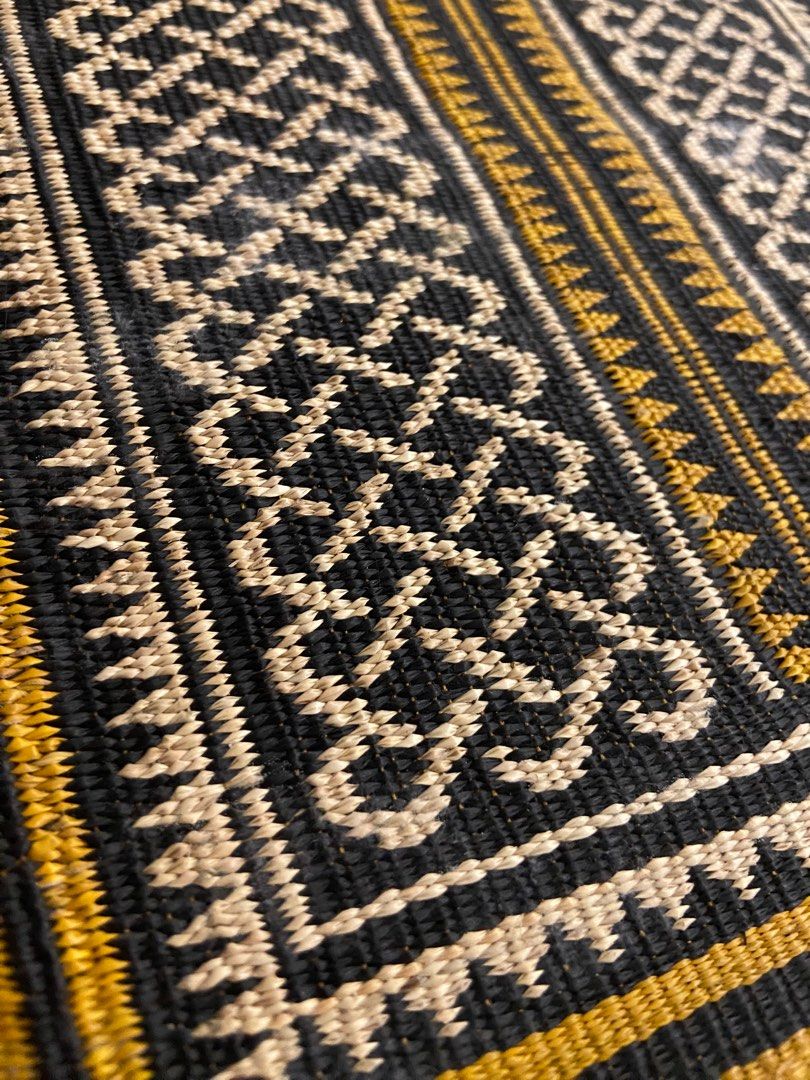 Authentic Maldivian Thundu Kunaa, Furniture & Home Living, Home Decor ...