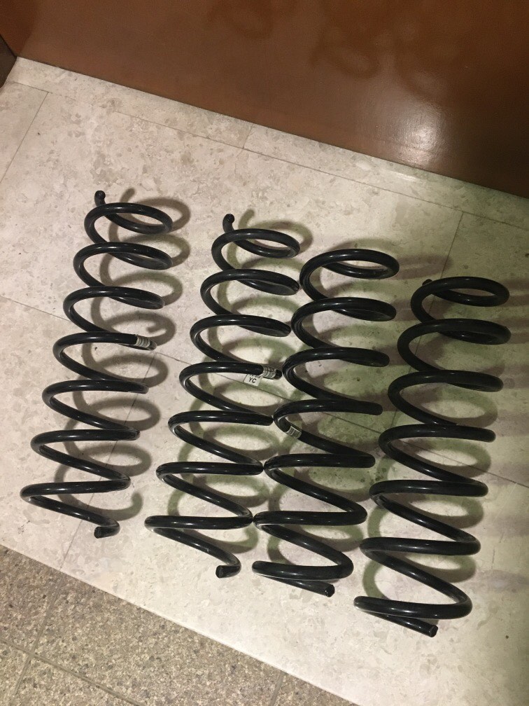 BMW F10 stock spring, Car Accessories, Accessories on Carousell