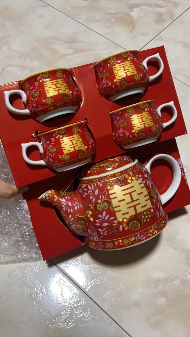 BRAND NEW TEAPOT SET, Furniture & Home Living, Kitchenware & Tableware ...