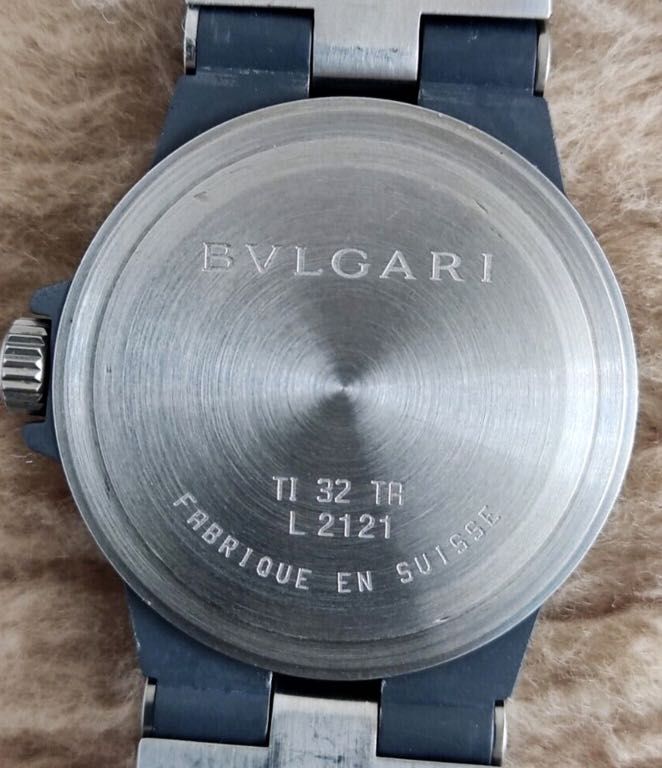 BVLGARI Diagono TITANIUM TI 32 TA Carbon Fiber Dial QUARTZ 32mm BOY ...