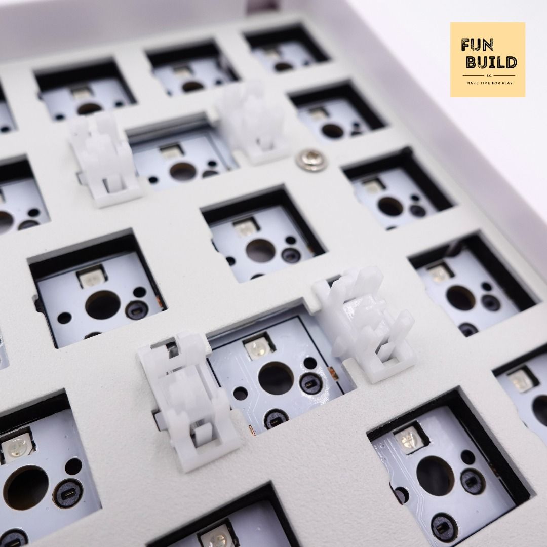 CXTECH C84 84-Key Barebones Kit (Hotswappable RGB Wired Bluetooth 2 ...