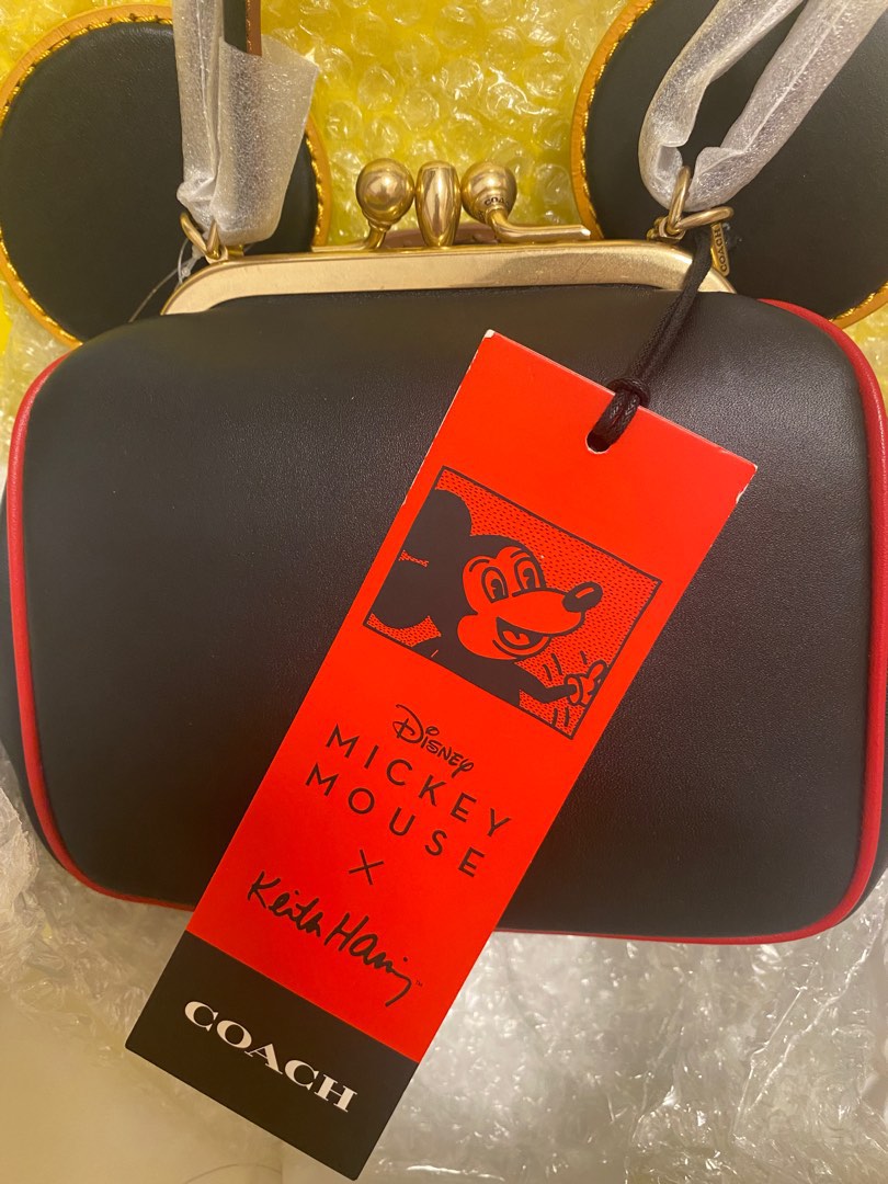 Coach x Mickey Mouse bag, 名牌, 手袋及銀包 - Carousell