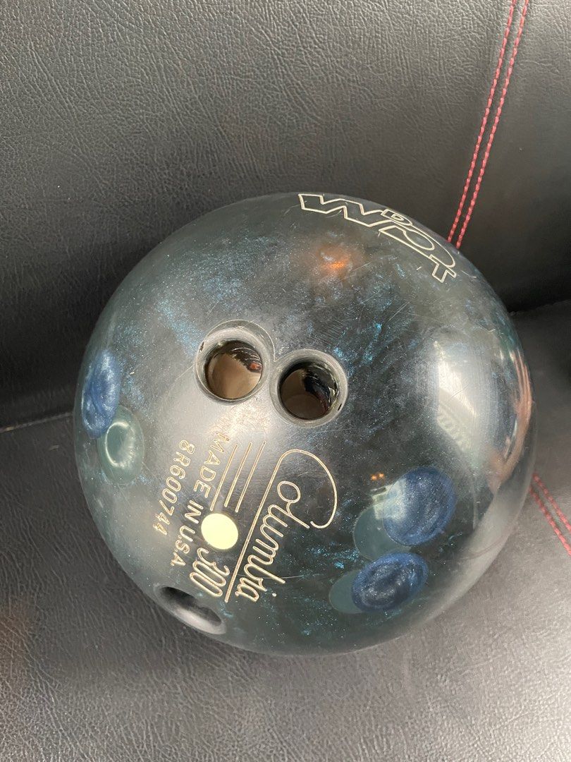 Columbia Bowling Ball 11 pounds (Cosmic), Sports Equipment, Sports ...