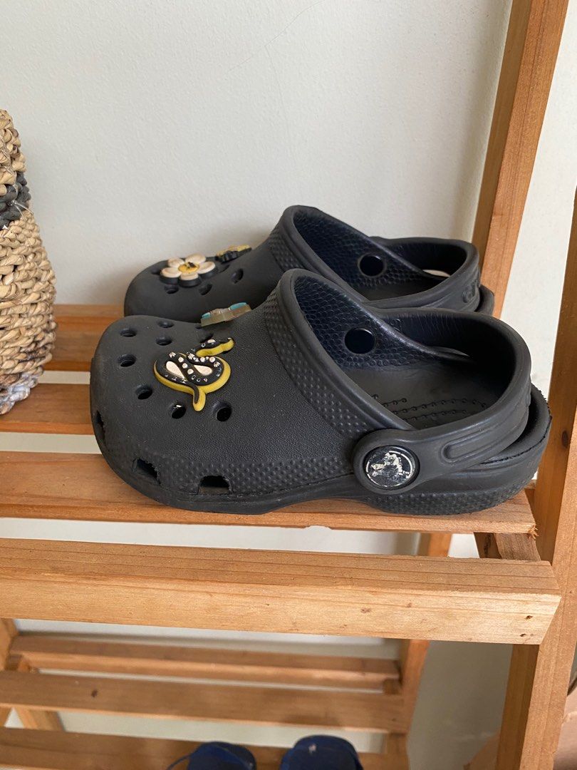 Crocs Anak - Size C8 + Jibbits, Bayi & Anak, Baju Anak Laki-laki, 1 ...