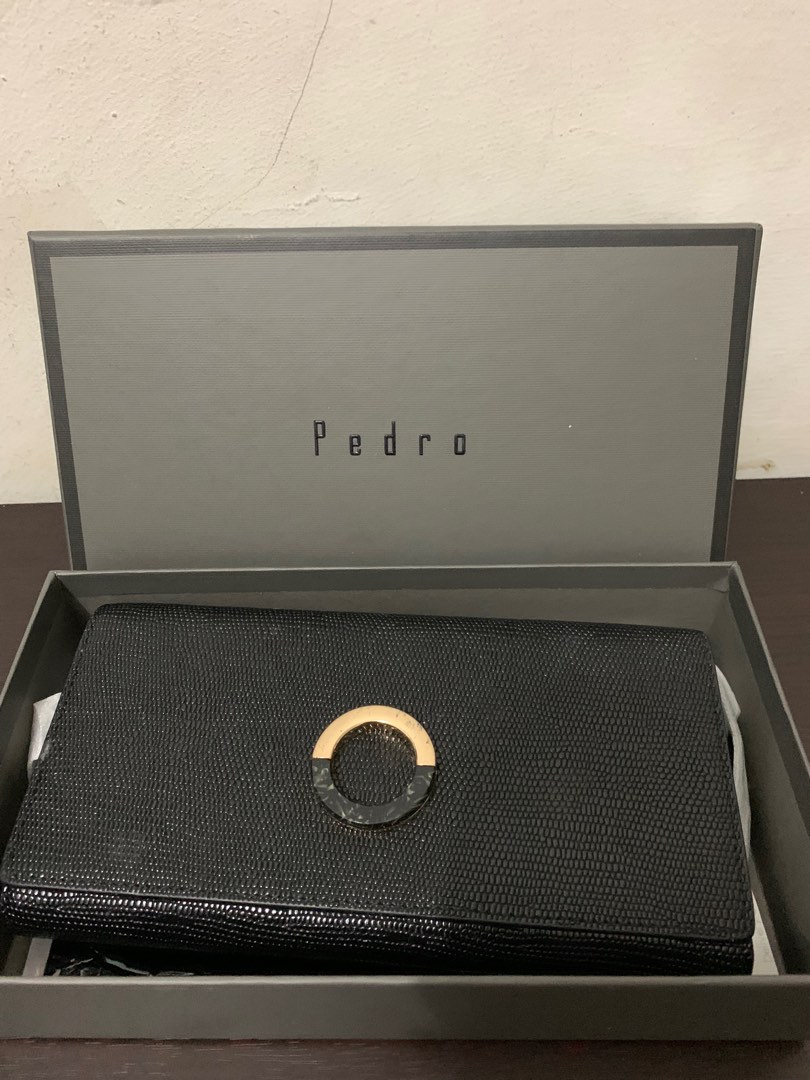 dompet pedro, Fesyen Wanita, Tas & Dompet di Carousell