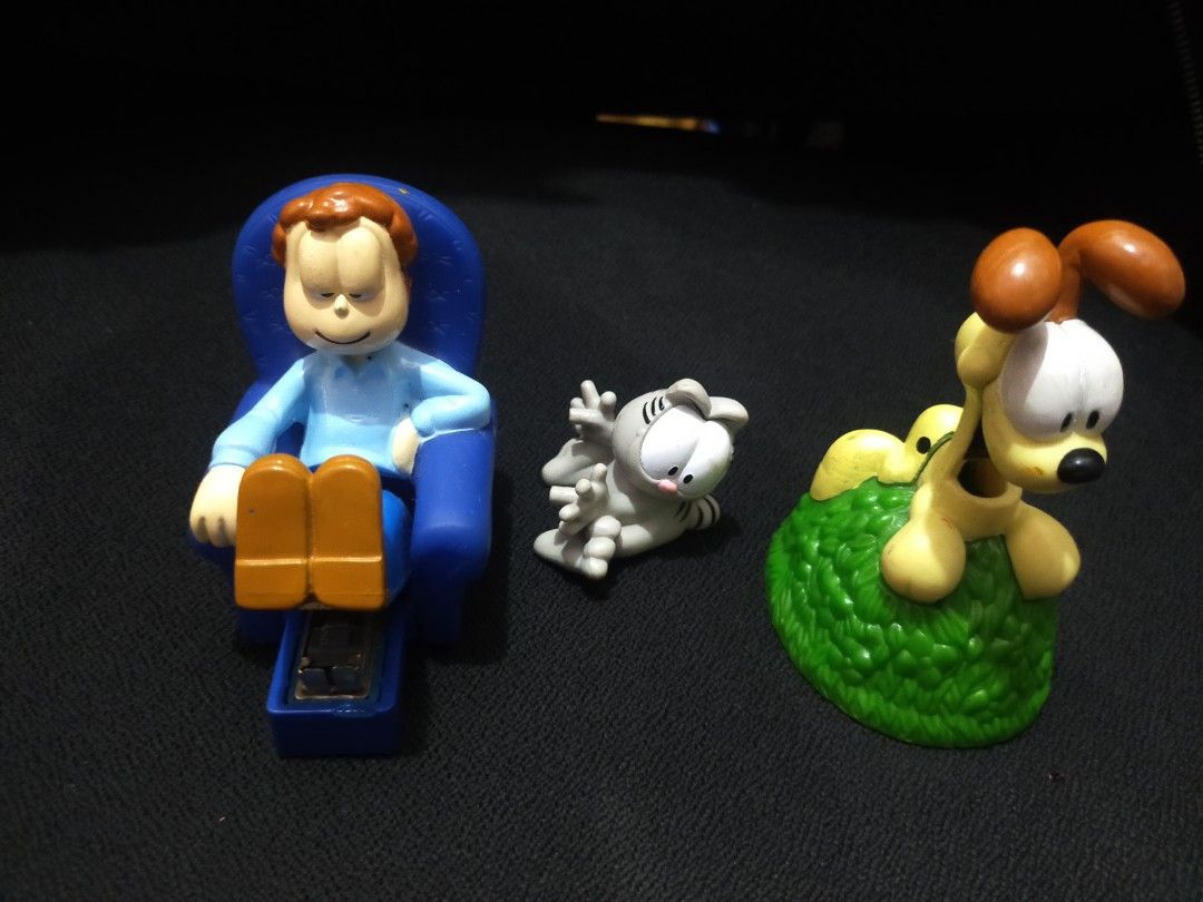 Doraemon Garfield Jollibee mcdo toys, Hobbies & Toys, Memorabilia ...