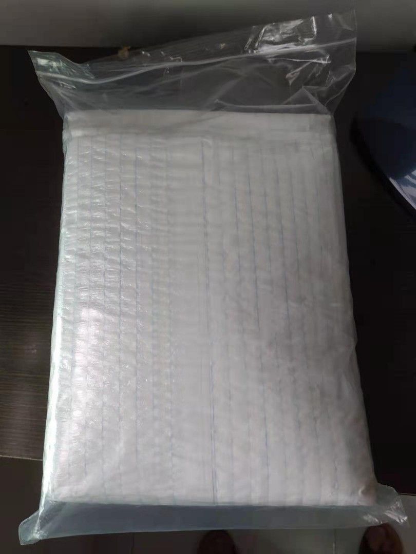 Drawsheet underpad white, Health & Nutrition, Assistive & Rehabilatory ...