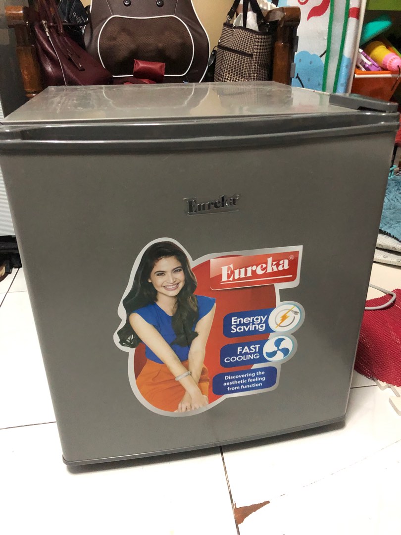 Eureka Personal Refrigerator w/ free child safety lock, TV & Home ...