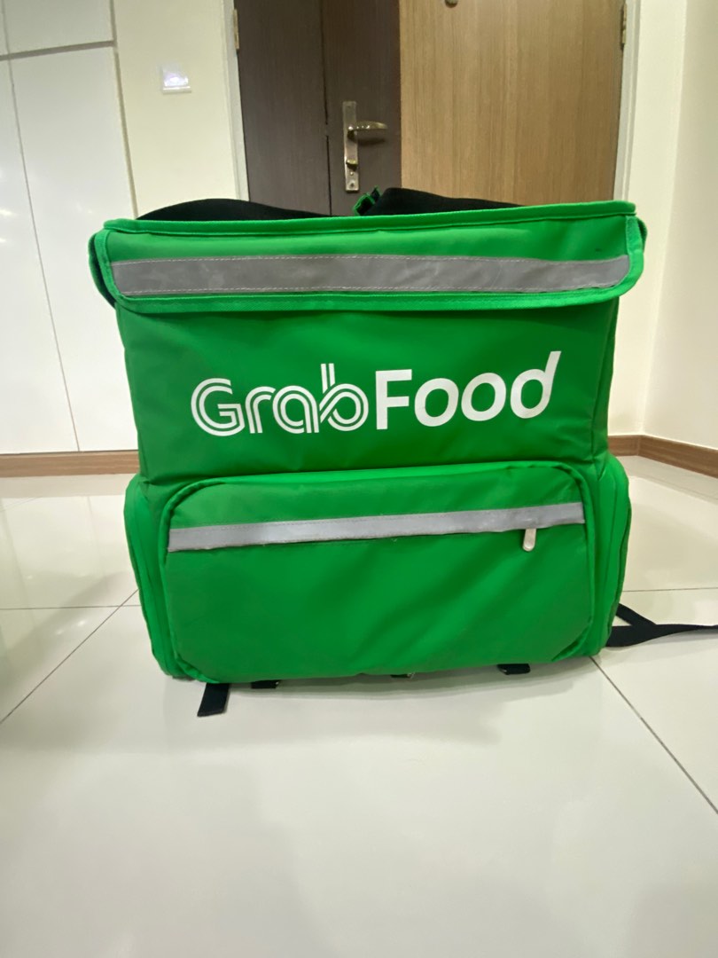 Expandable Grab delivery bag, Motorcycles, Motorcycle Accessories on ...