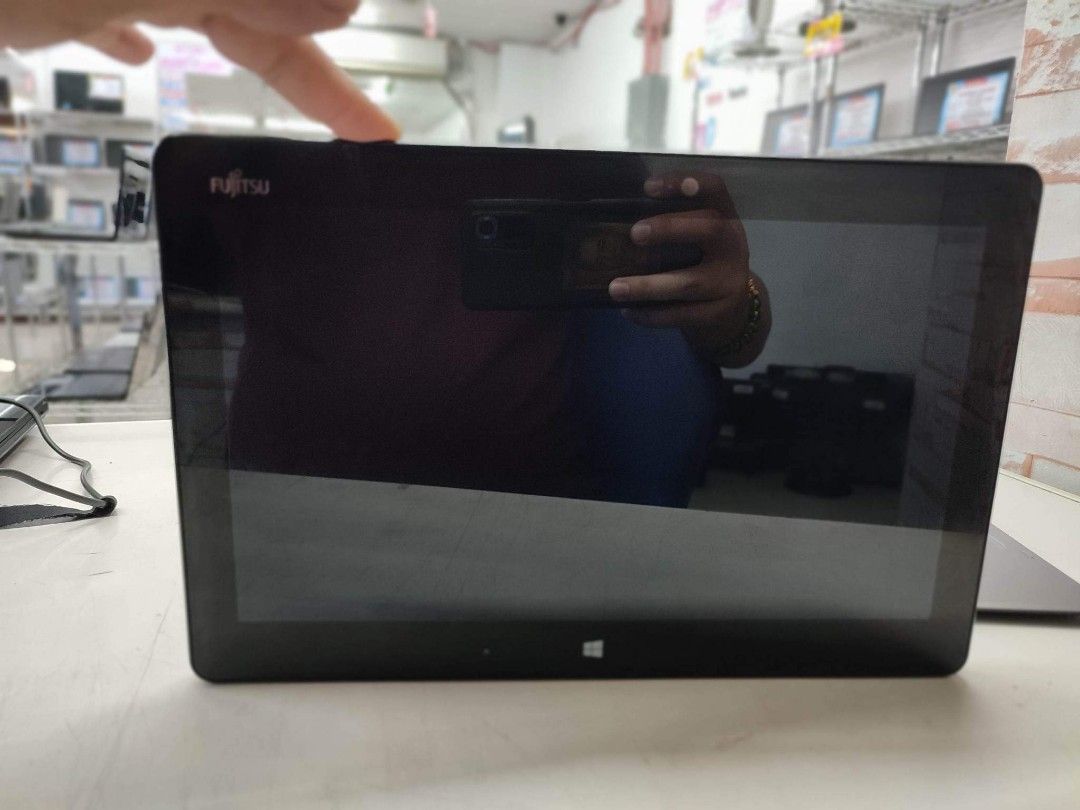 Fujitsu Touchscreen Laptop 5thGen Dual-Camera, Computers & Tech ...