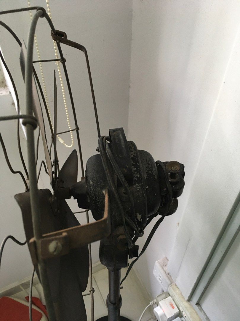 GE- Vintage Standing Fan, Hobbies & Toys, Memorabilia & Collectibles ...