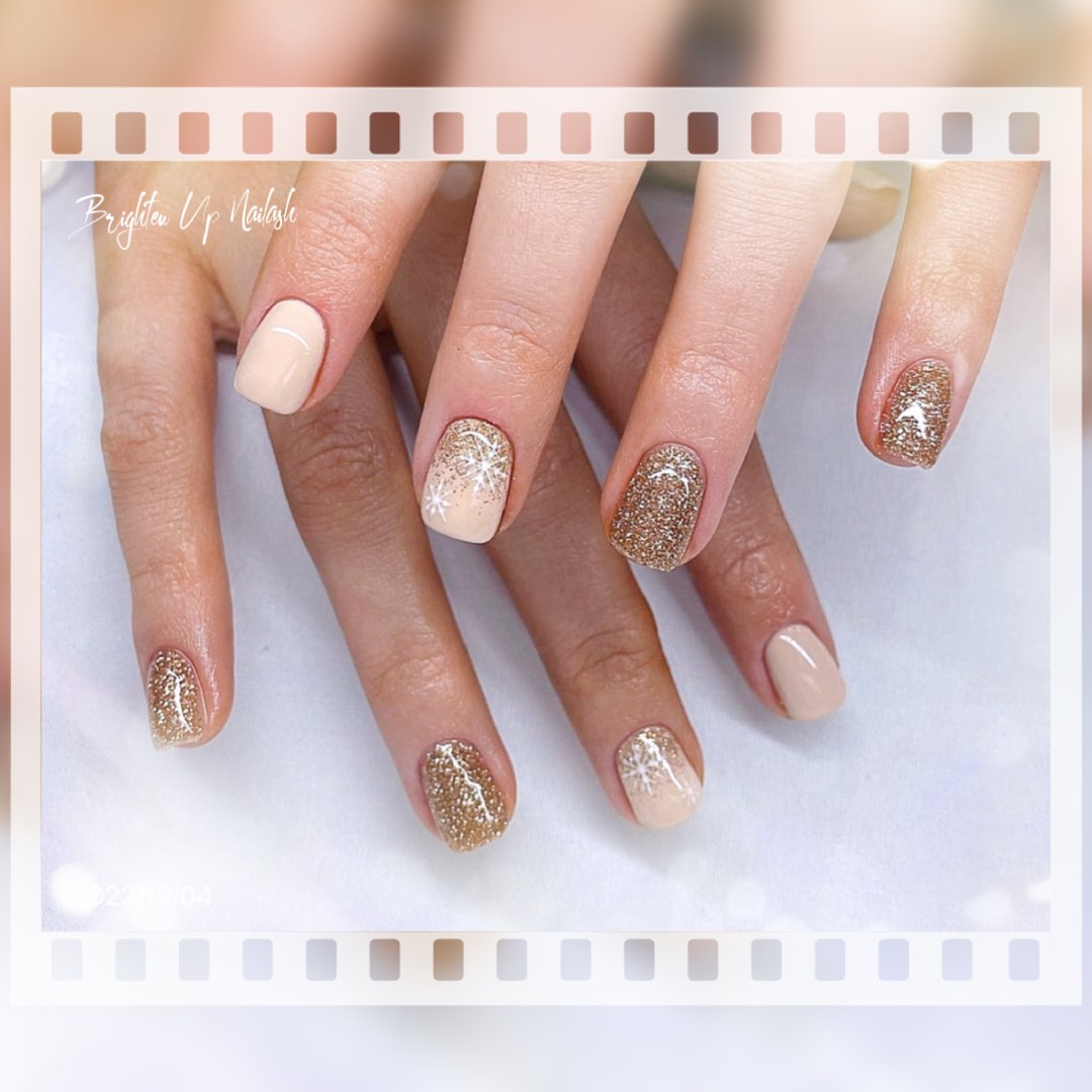 Gelish Mani with nail art, Beauty & Personal Care, Hands & Nails on ...