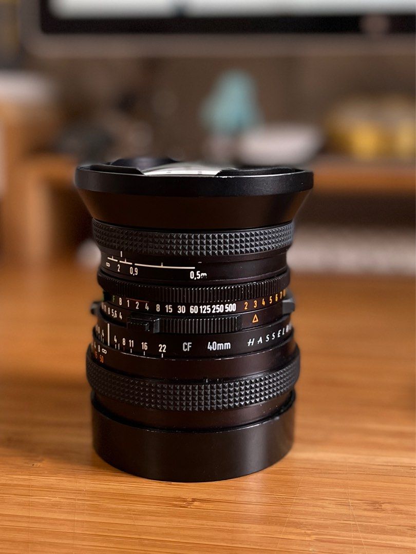 Hasselblad CF FLE 40mm f/4 and other photographic accessories ...