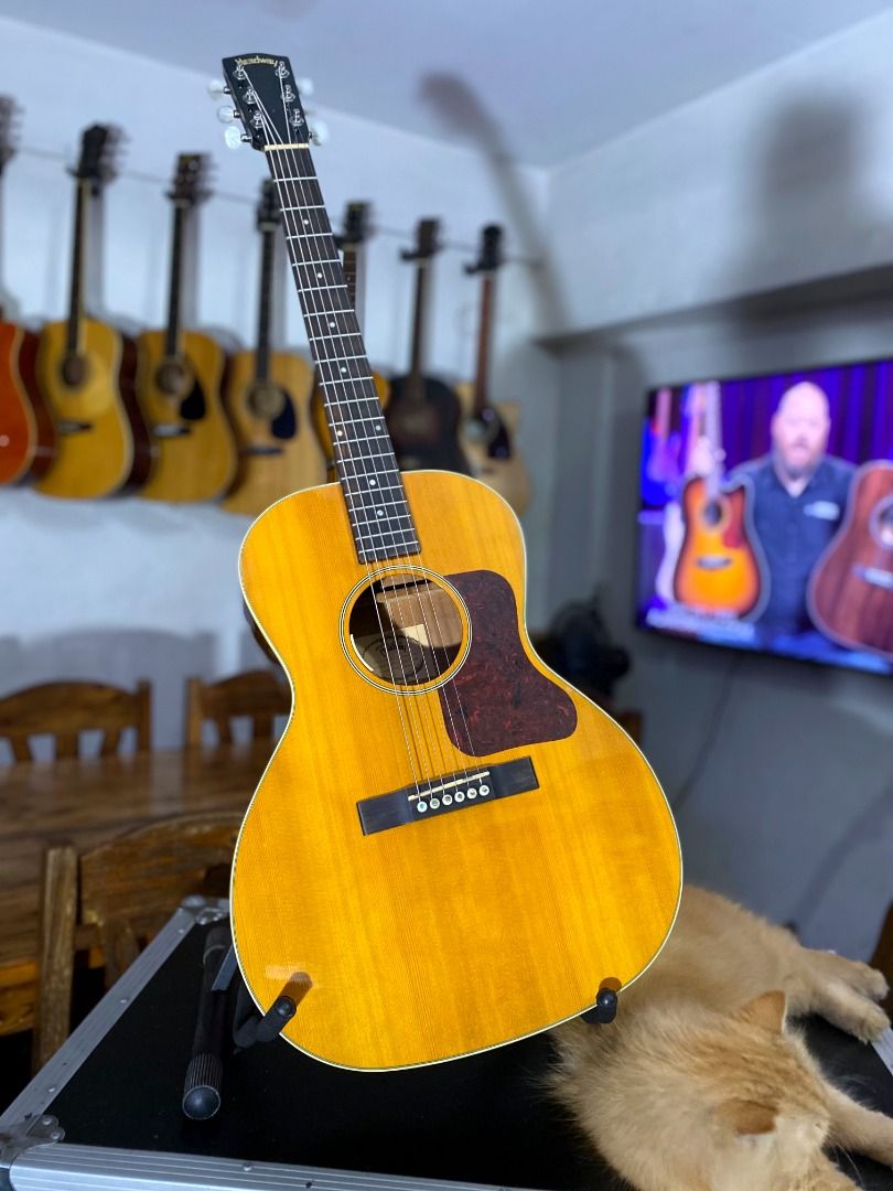 Headway Vintage HCL-45S Parlor Guitar, Hobbies & Toys, Music & Media, Musical Instruments on ...