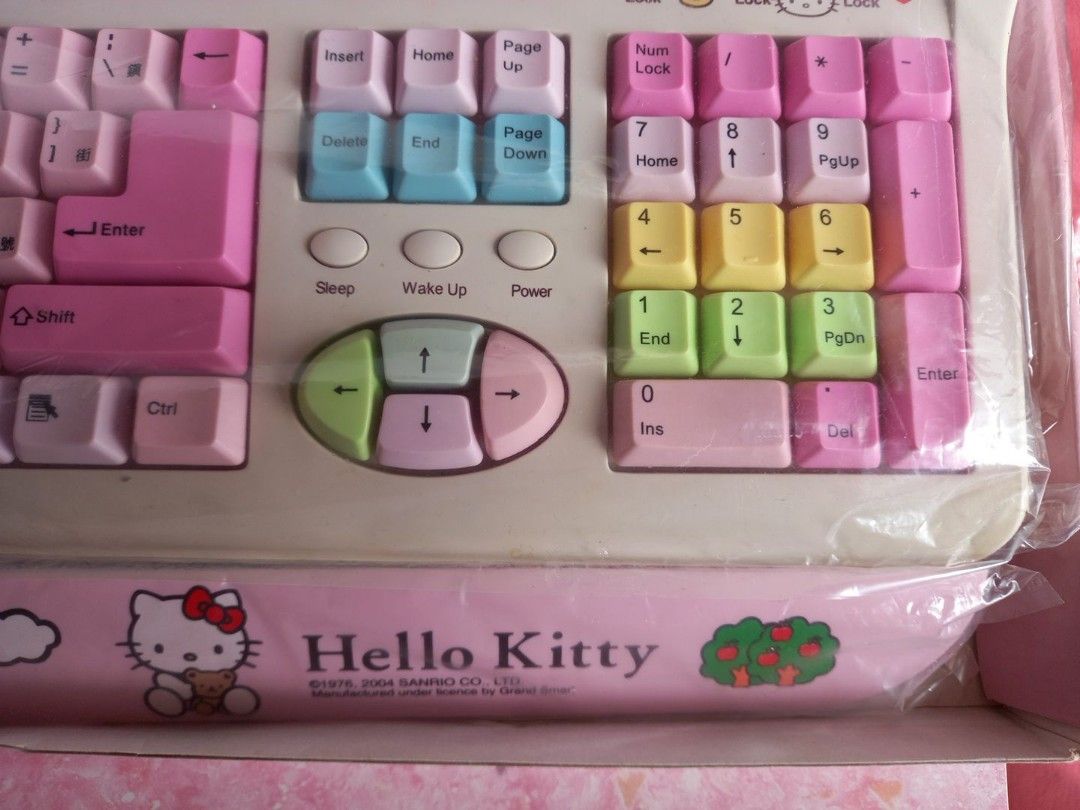 Hello Kitty keyboard, 電腦＆科技, 電腦周邊及配件, 電腦鍵盤及相關產品 - Carousell