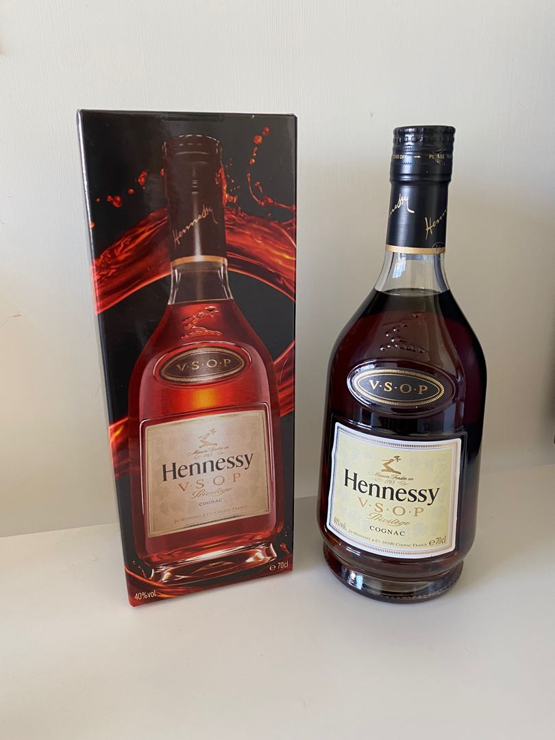 Hennessy VSOP Cognac 700ml, 嘢食 & 嘢飲, 酒精飲料 - Carousell