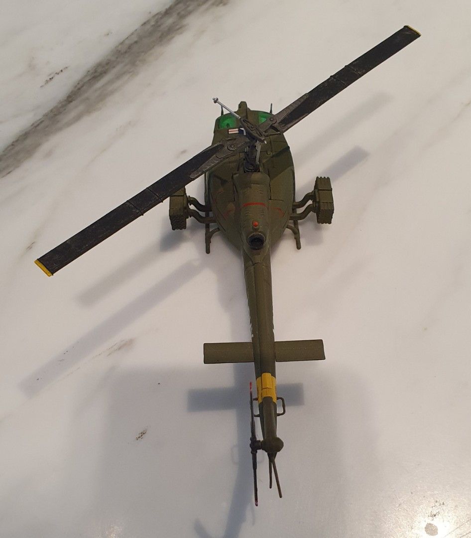 Hobby Master 1:72 Air Power Series HH1001 Bell UH-1B Huey Diecast Model ...