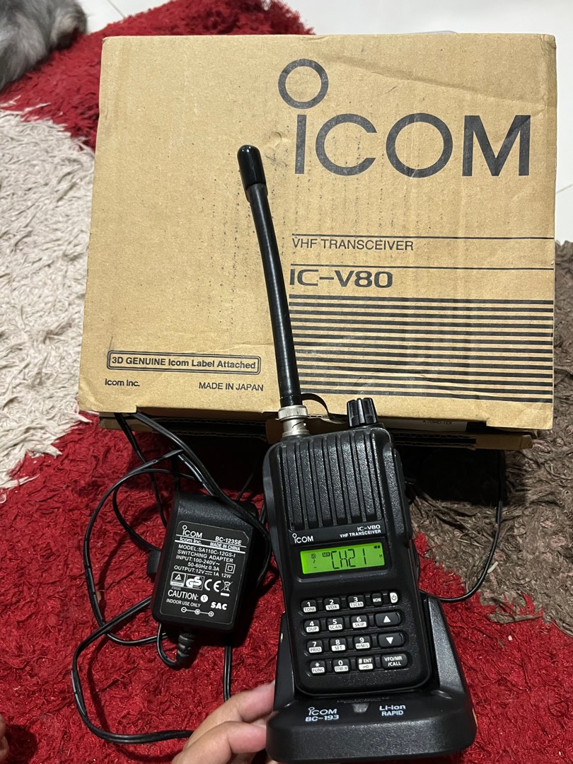 HT Icom IC-V80 japan, Elektronik, Lainnya di Carousell