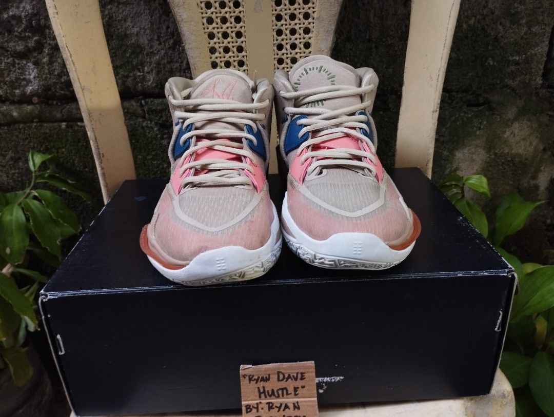 Kyrie Infinity EP Floral, Men's Fashion, Footwear, Sneakers on Carousell