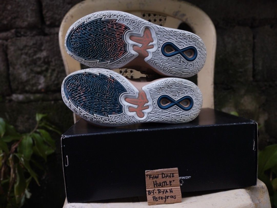 Kyrie Infinity EP Floral, Men's Fashion, Footwear, Sneakers on Carousell