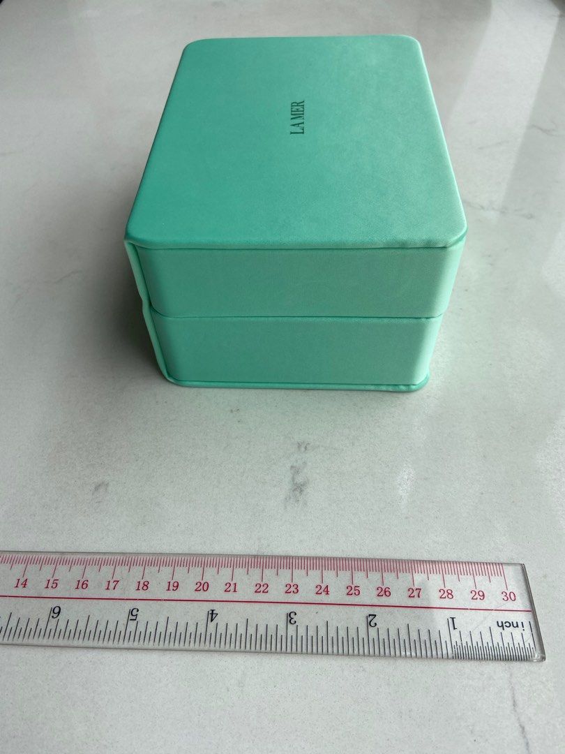 LAMER box, 名牌, 飾物及配件 - Carousell