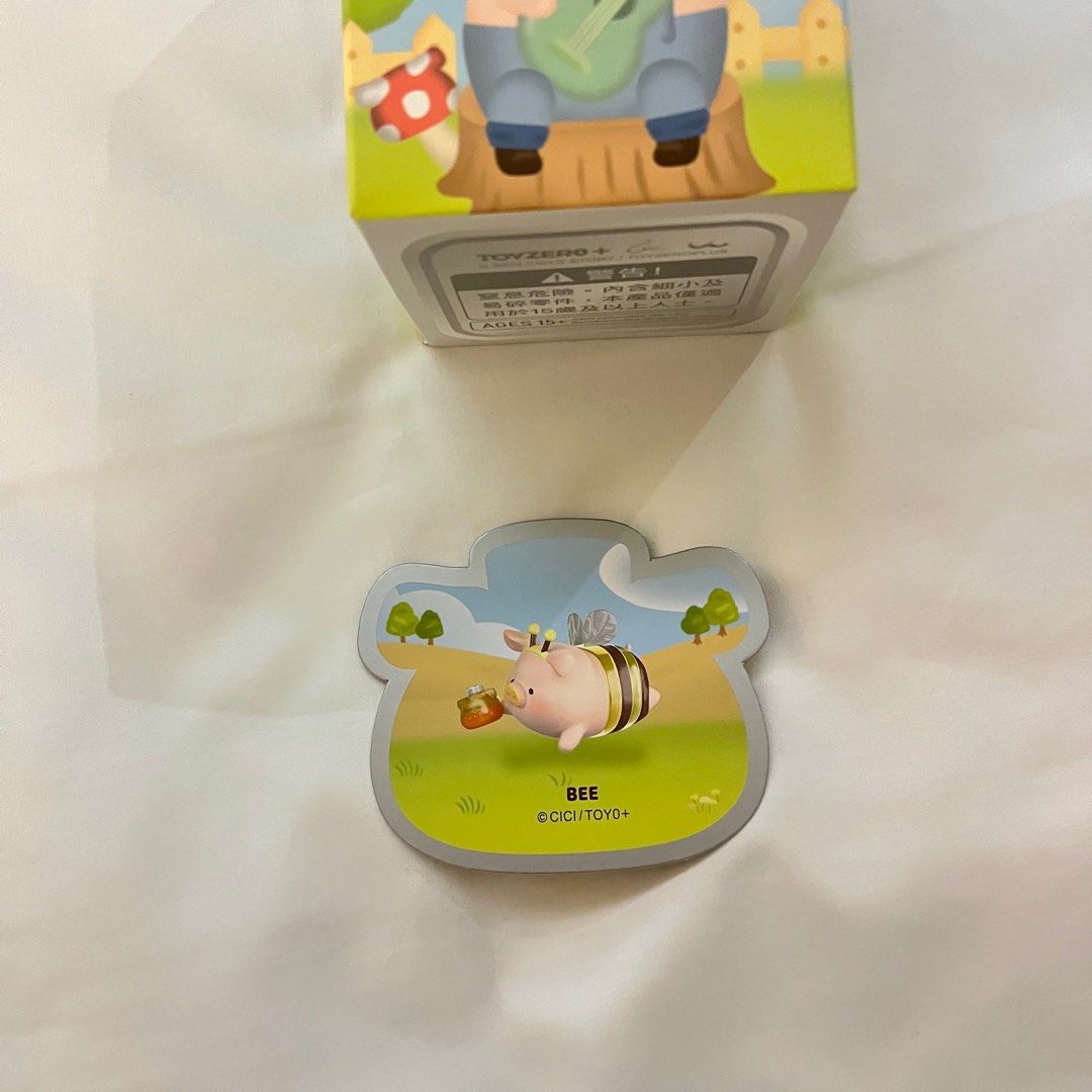 Lulu the piggy farm garden bee figure blind box, Hobbies & Toys, Toys ...
