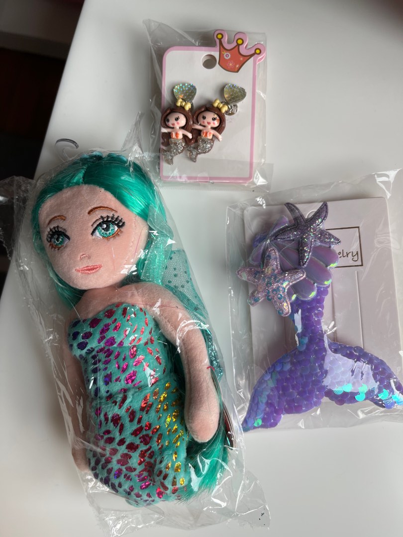 Mermaid Gift set, Hobbies & Toys, Toys & Games on Carousell